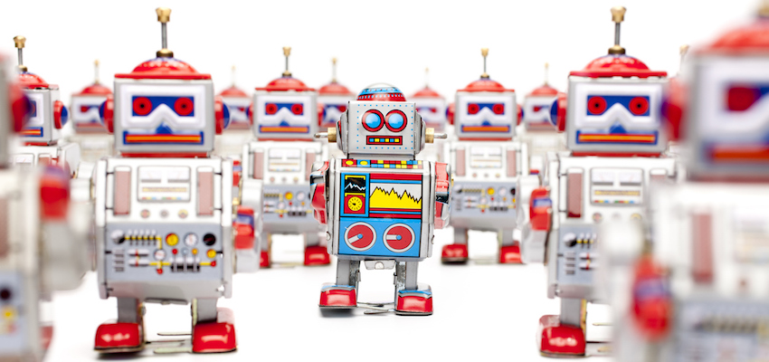 Self-Organizing Kilobots Attack! // Random Ant